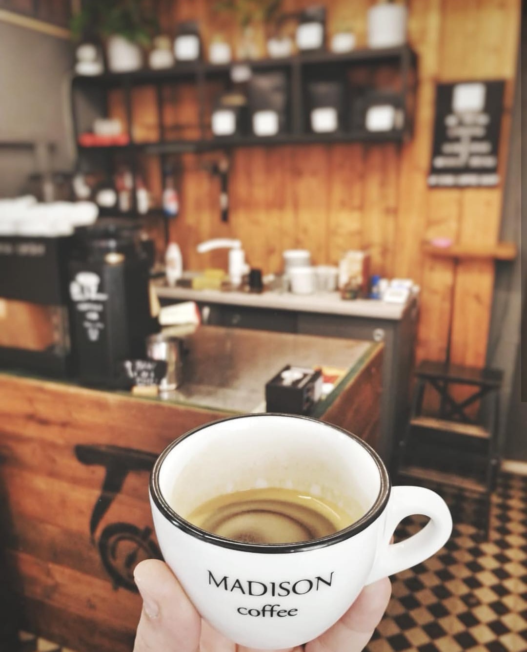 Cafenele cool unde mergem în București ☕ - Restograf.ro