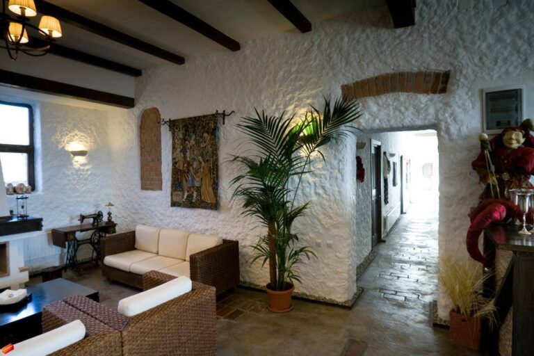 Conace frumoase din România, de trecut pe lista destinațiilor de ...