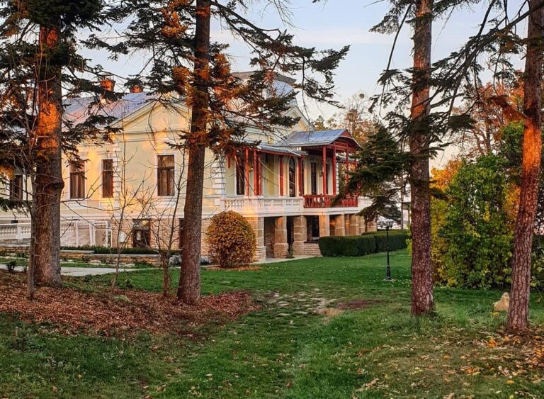 Conace frumoase din România, de trecut pe lista destinațiilor de ...