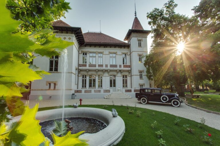 Conace frumoase din România, de trecut pe lista destinațiilor de ...